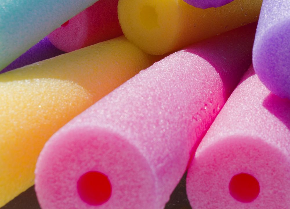 Eco-Friendly Alternatives to Pool Noodles - 2024 Guide - Ubuntu Manual