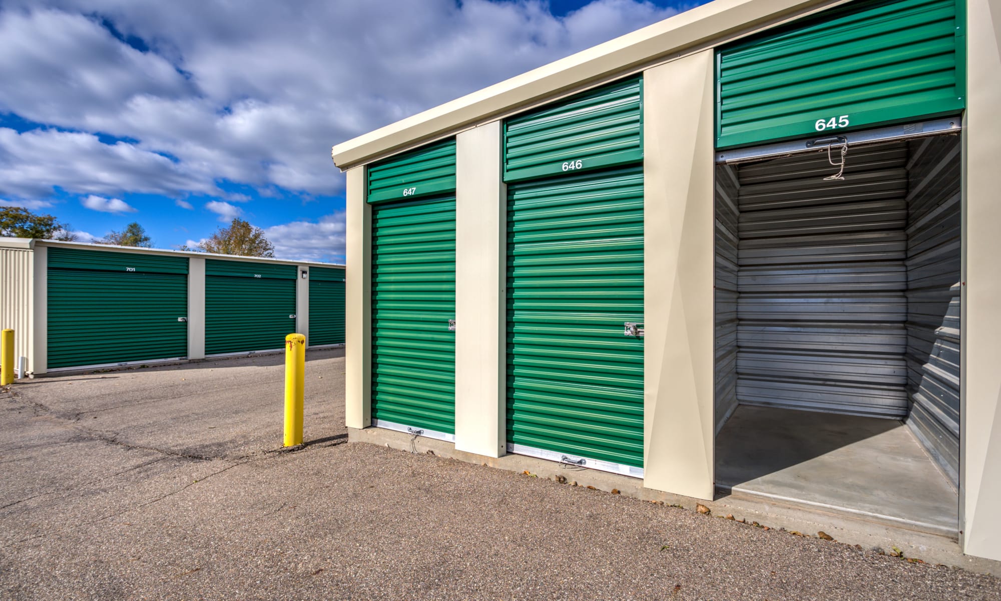 6 Advantages of Storage Facilities For Your Business - 2022 Guide ...