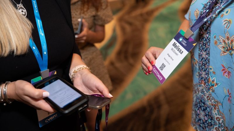 How to Choose the Right Type of Employee Name Badge for Your Business ...